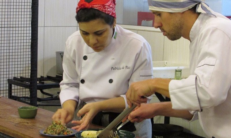 Conheça o trabalho de uma Personal Chef – BRASIL fashion NEWS