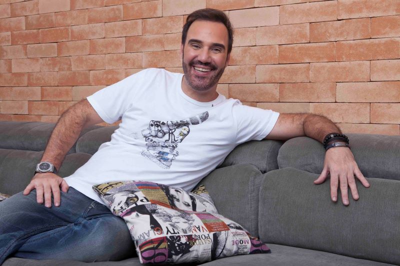 Humorista Diogo Portugal abre casa de shows em Curitiba – BRASIL ...