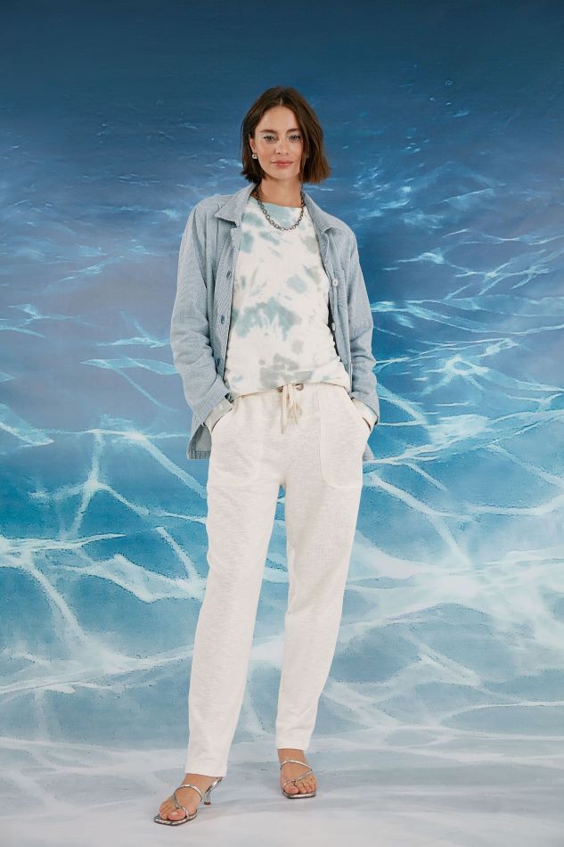 YOGINI, marca de moda inspirada no Yoga, apresenta nova coleção em ...